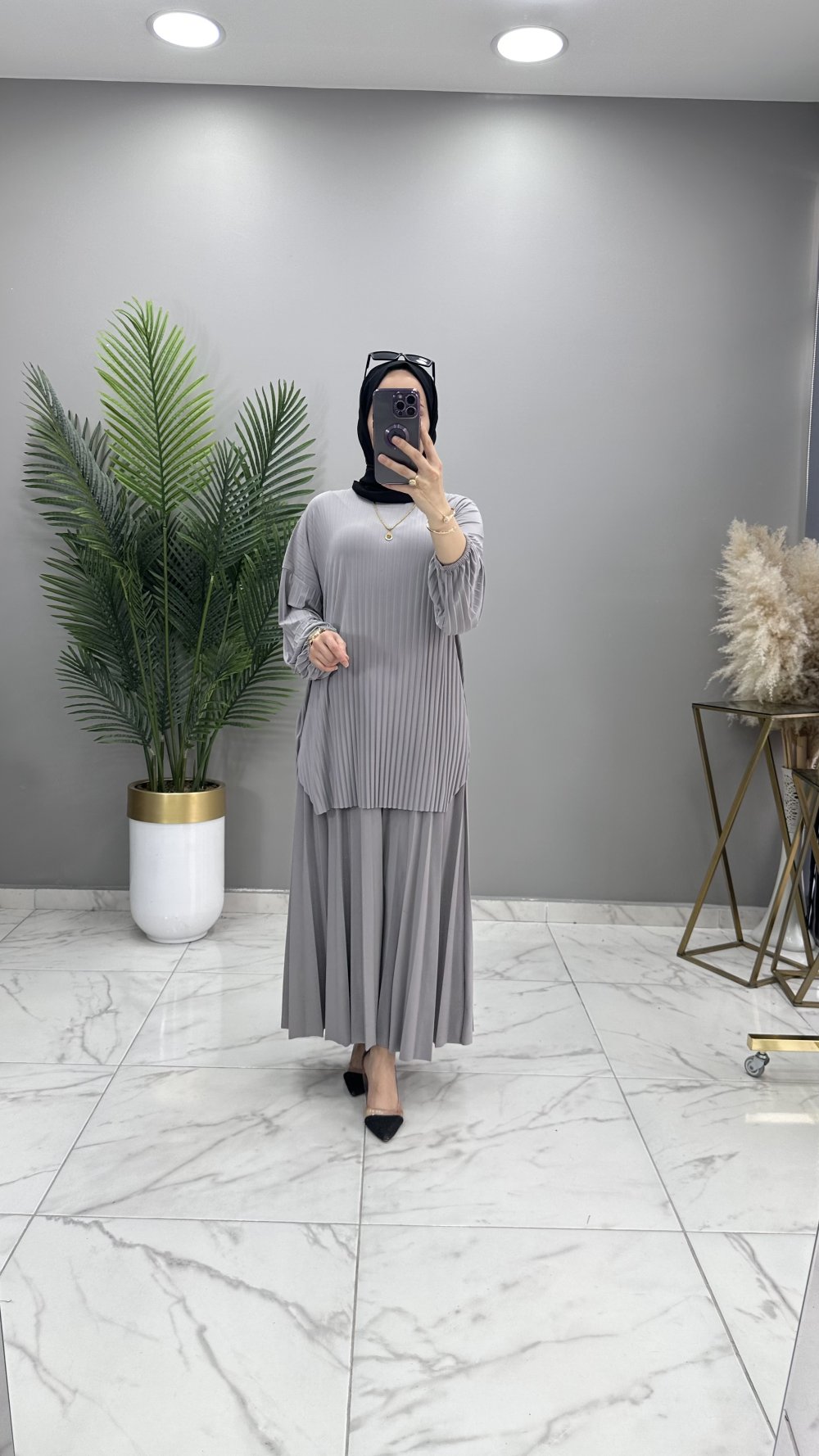 Hanim Takim Gri̇ En Uygun Fiyatlarla